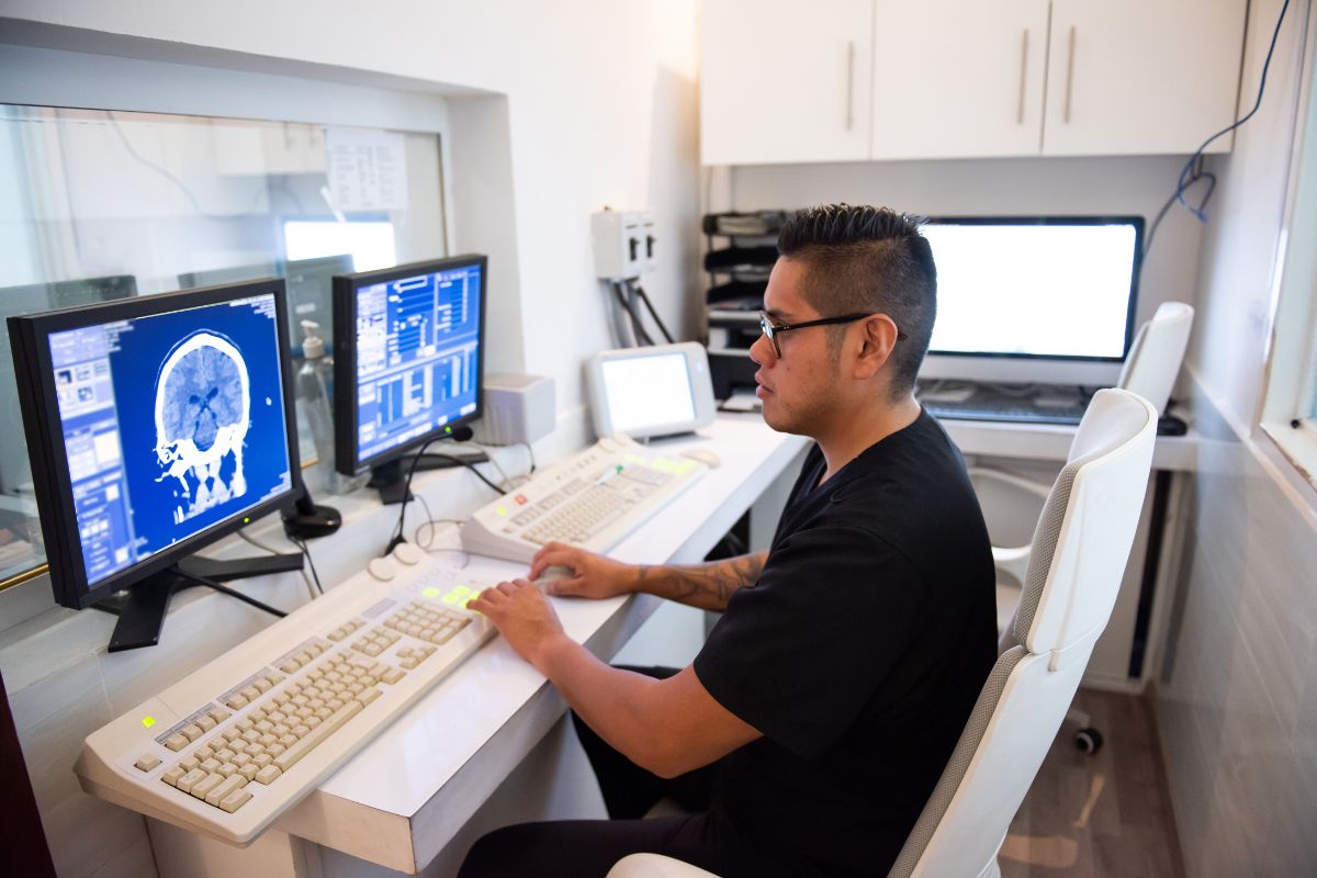 Australia 482 Visa to PR Pathway Explained